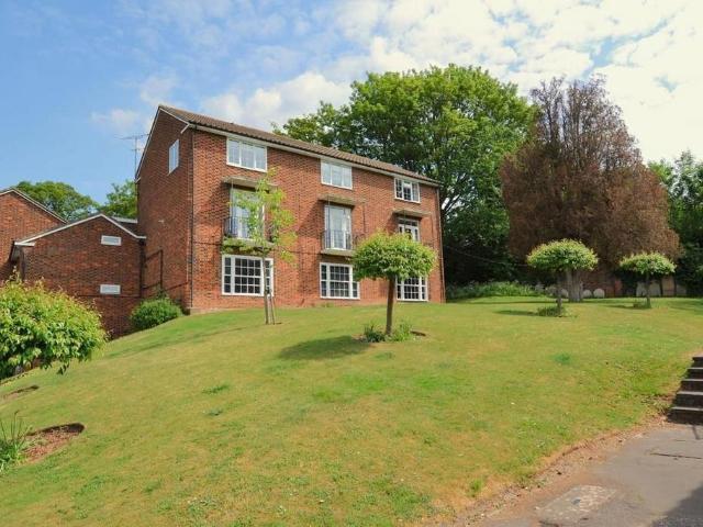 2 bedroom duplex for sale