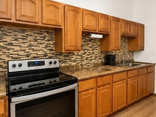2 Bedroom Duplex & Studio for Rent