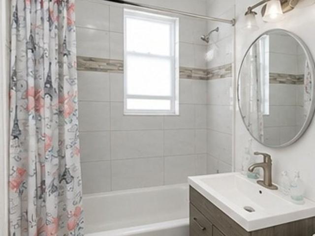 2 Bedroom Duplex & Studio for Rent 2 Bedroom Apartment for Rent at 1020 Nw 143rd St, Miami, FL 33168