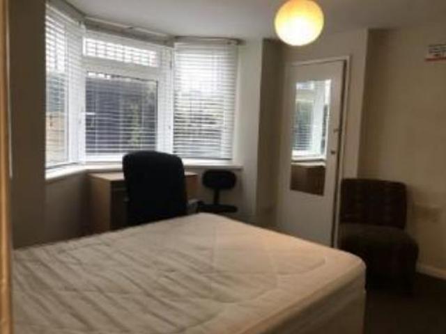 2 bedroom duplex to rent