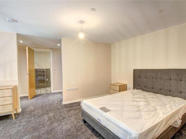 2 bedroom duplex to rent