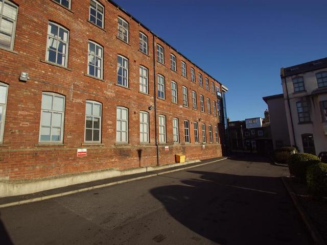 2 bedroom duplex to rent