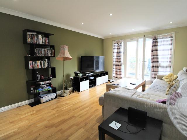 2 Bedroom Duplex To Rent £1,825 pcm