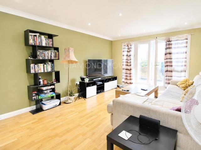 2 Bedroom Duplex To Rent £1,825 pcm