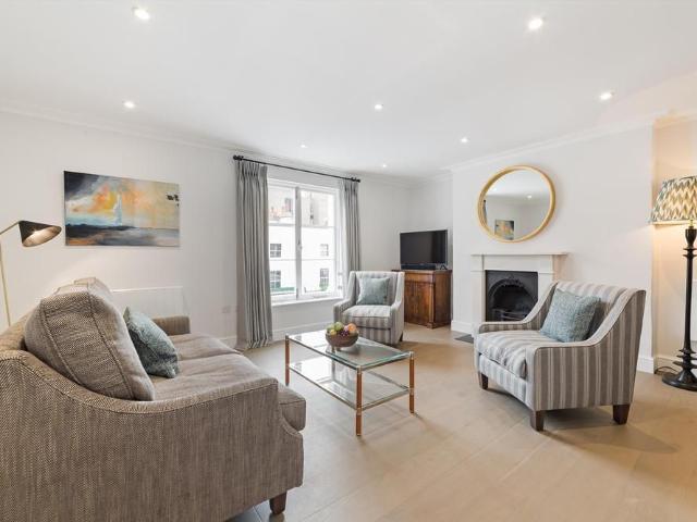 2 bedroom duplex to rent