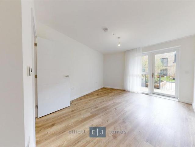 2 bedroom duplex to rent