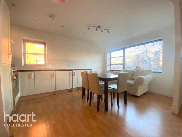 2 bedroom duplex to rent