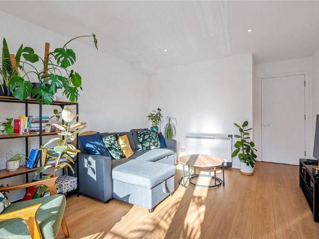 2 bedroom duplex to rent