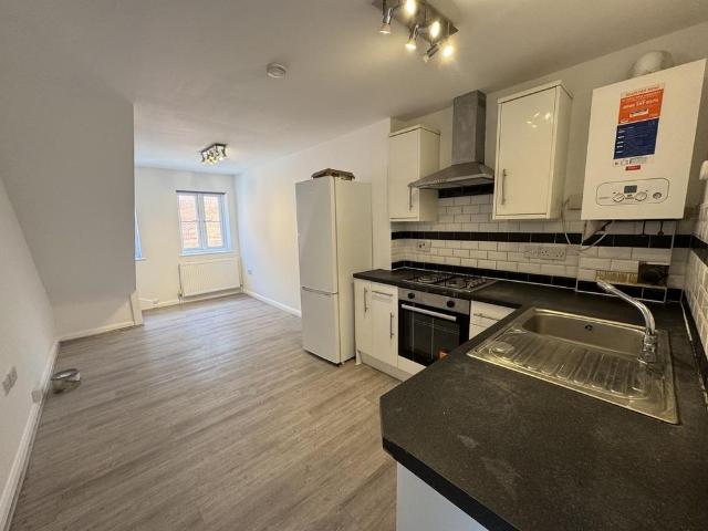 2 bedroom duplex to rent
