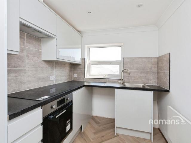 2 bedroom duplex to rent