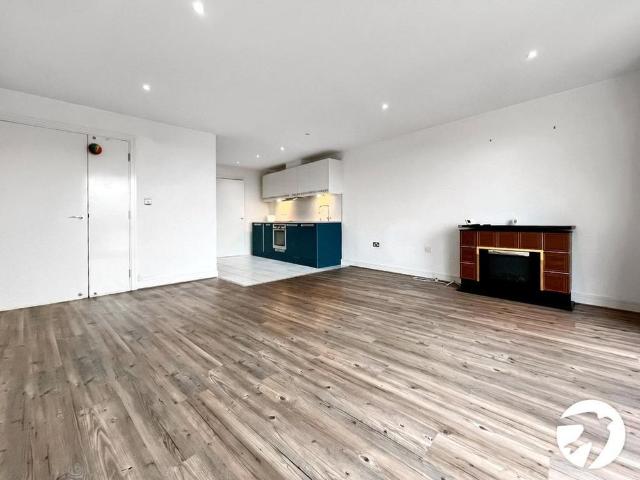 2 bedroom duplex to rent