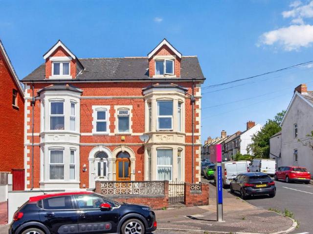 2 bedroom duplex to rent