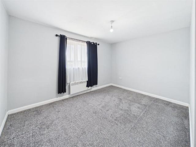 2 bedroom Duplex to rent