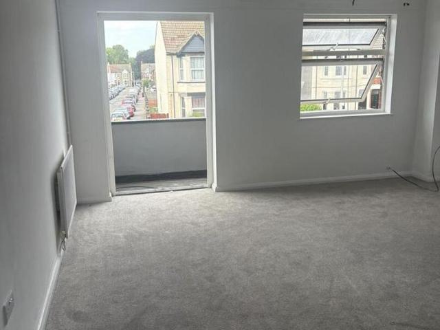 2 bedroom duplex to rent