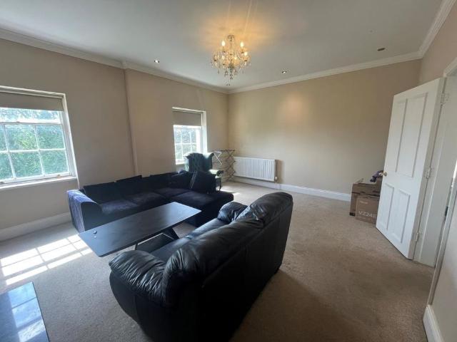 2 bedroom duplex to rent
