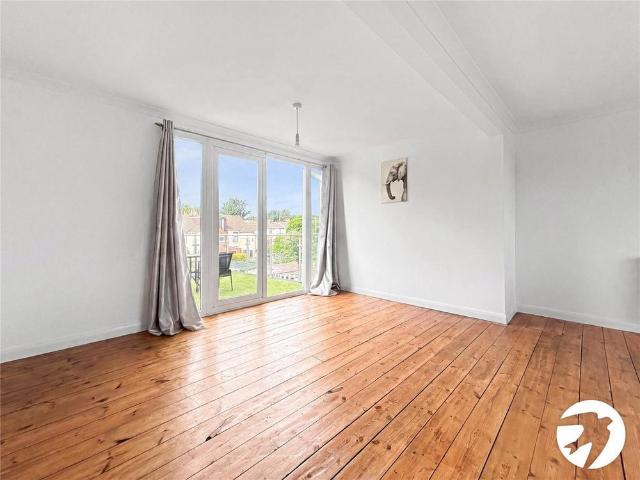 2 bedroom duplex to rent