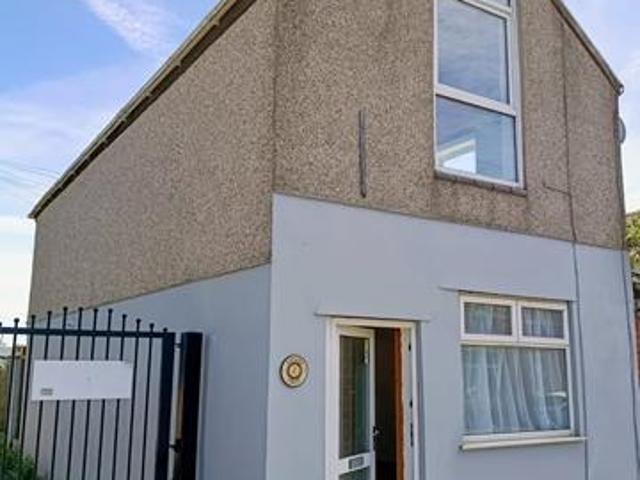 2 bedroom duplex to rent