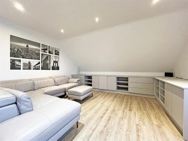 2 bedroom Duplex to rent