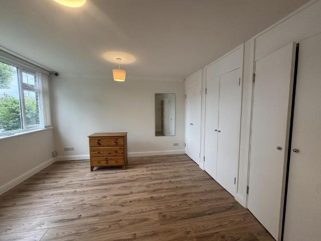 2 bedroom duplex to rent