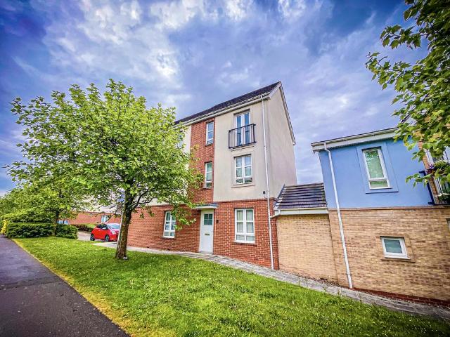 2 bedroom duplex to rent