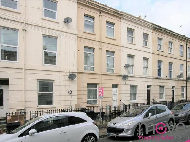 2 bedroom duplex to rent