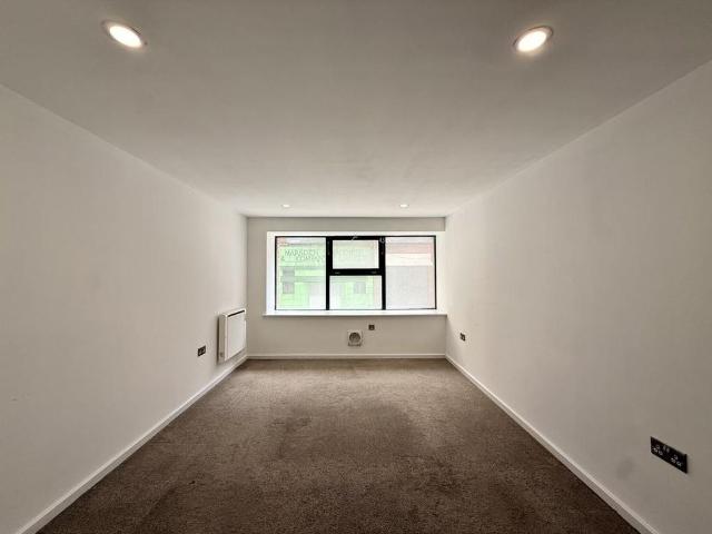 2 bedroom duplex to rent
