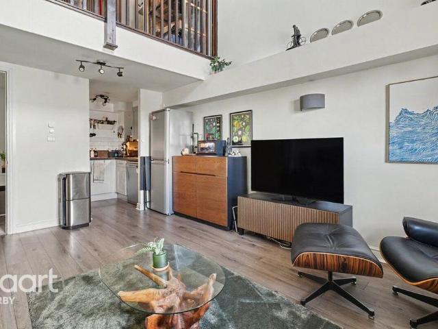 2 bedroom duplex to rent