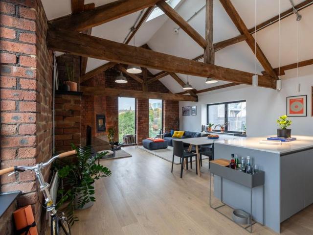 2 bedroom duplex to rent