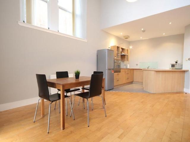 2 bedroom duplex to rent