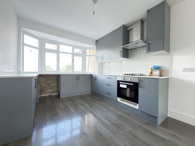 2 bedroom duplex to rent