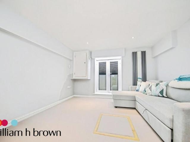 2 bedroom duplex to rent