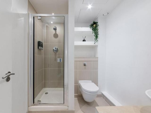 2 bedroom duplex to rent