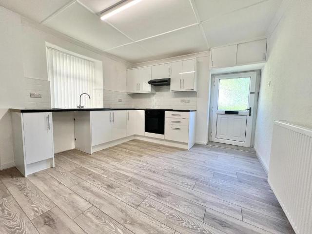 2 bedroom duplex to rent