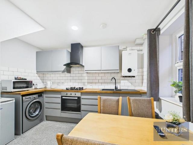 2 bedroom duplex to rent