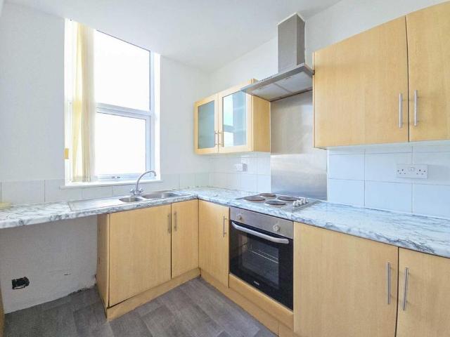 2 bedroom duplex to rent