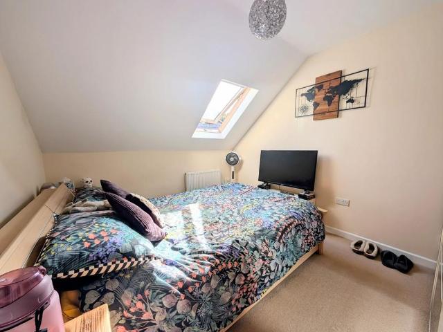 2 bedroom duplex to rent