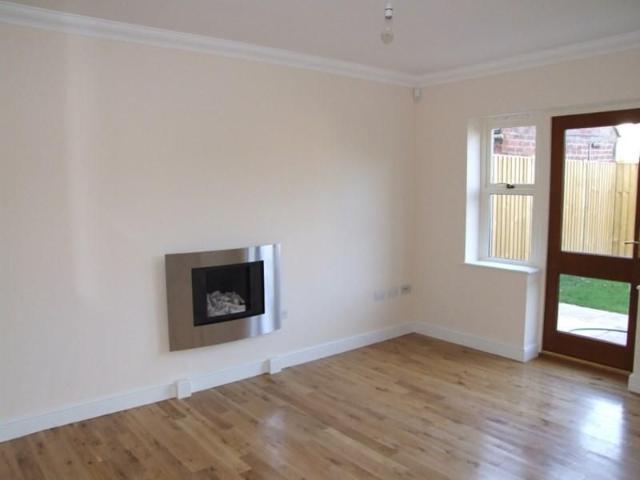 2 bedroom duplex to rent