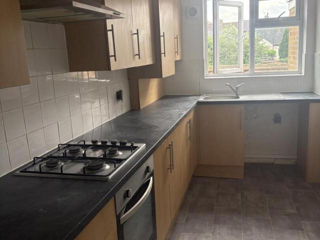 2 bedroom duplex to rent
