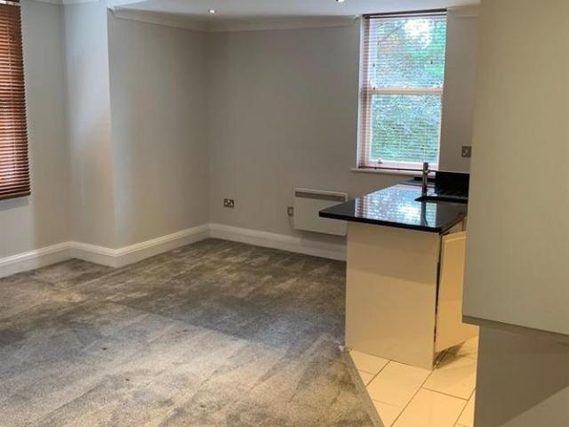 2 bedroom duplex to rent