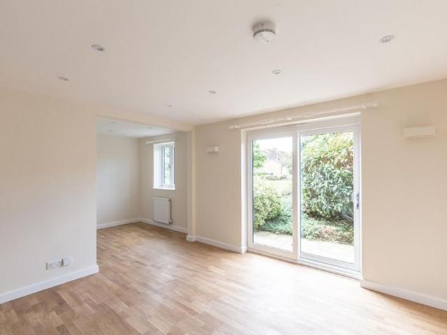 2 bedroom duplex to rent