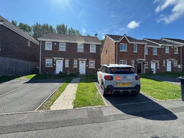 2 Bedroom End Of Terrace House