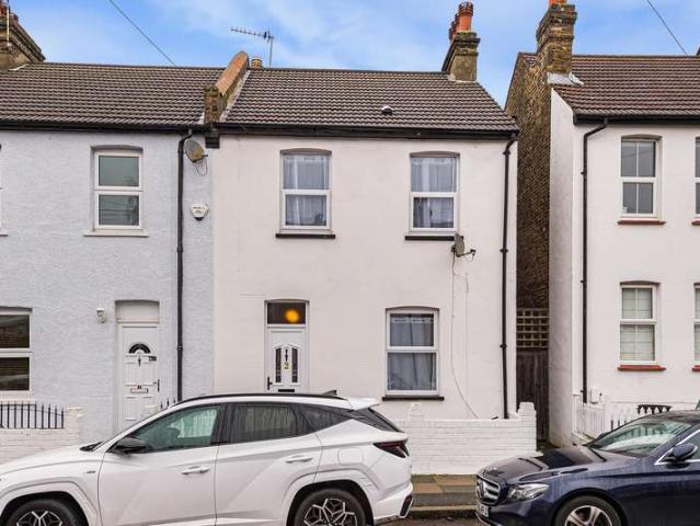 2 Bedroom End Of Terrace House
