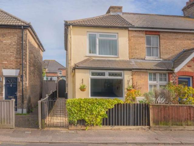 2 Bedroom End Of Terrace House