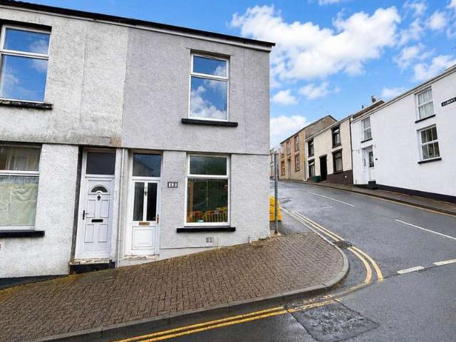 2 Bedroom End Of Terrace House
