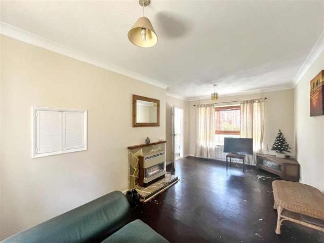 2 Bedroom End Of Terrace House