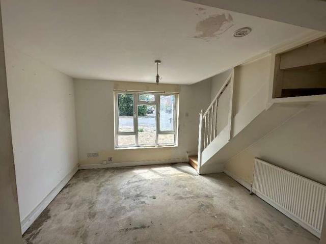 2 Bedroom End Of Terrace House