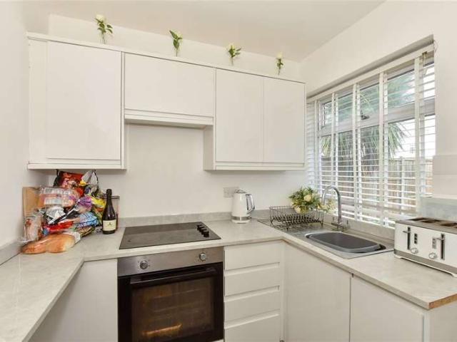 2 Bedroom End Of Terrace House