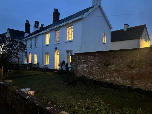 2 Bedroom End Of Terrace House