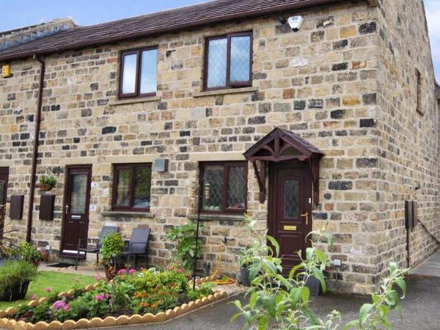 2 Bedroom End Of Terrace House