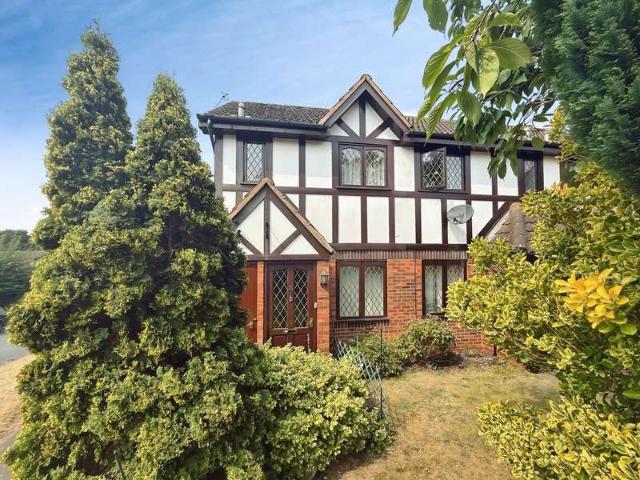 2 Bedroom End Of Terrace House